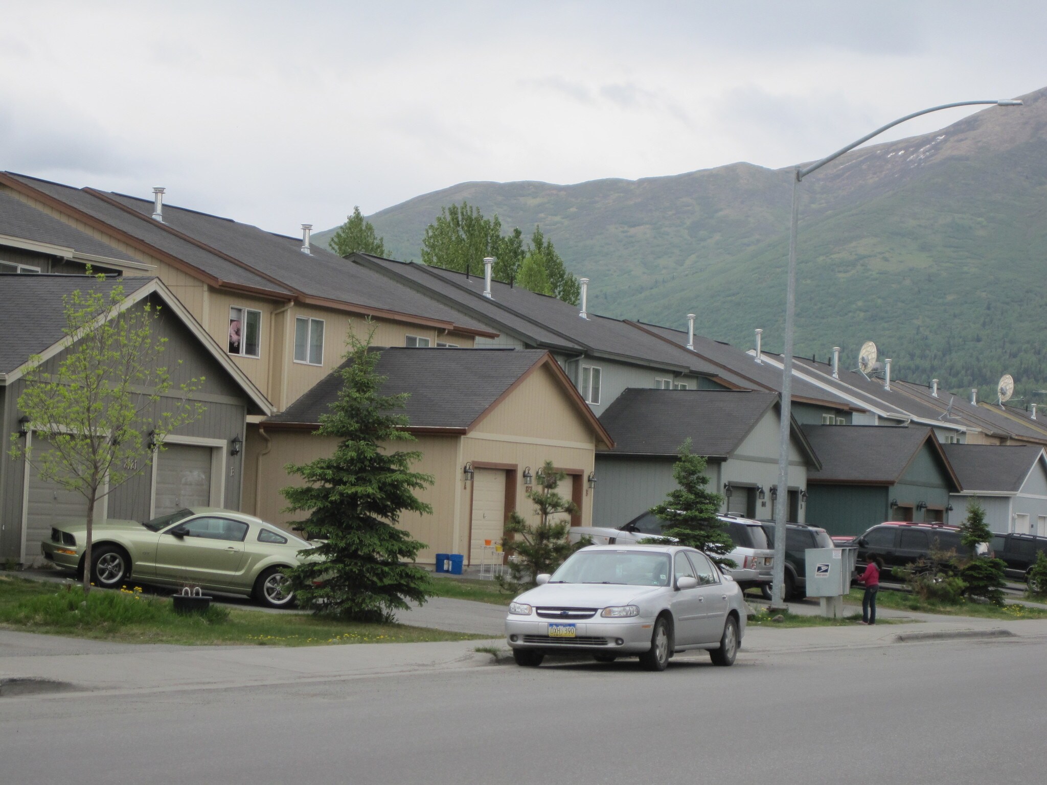 Chugach Foothills Townhomes - 8101-8221 E 36th Ave Anchorage, AK 99504 ...