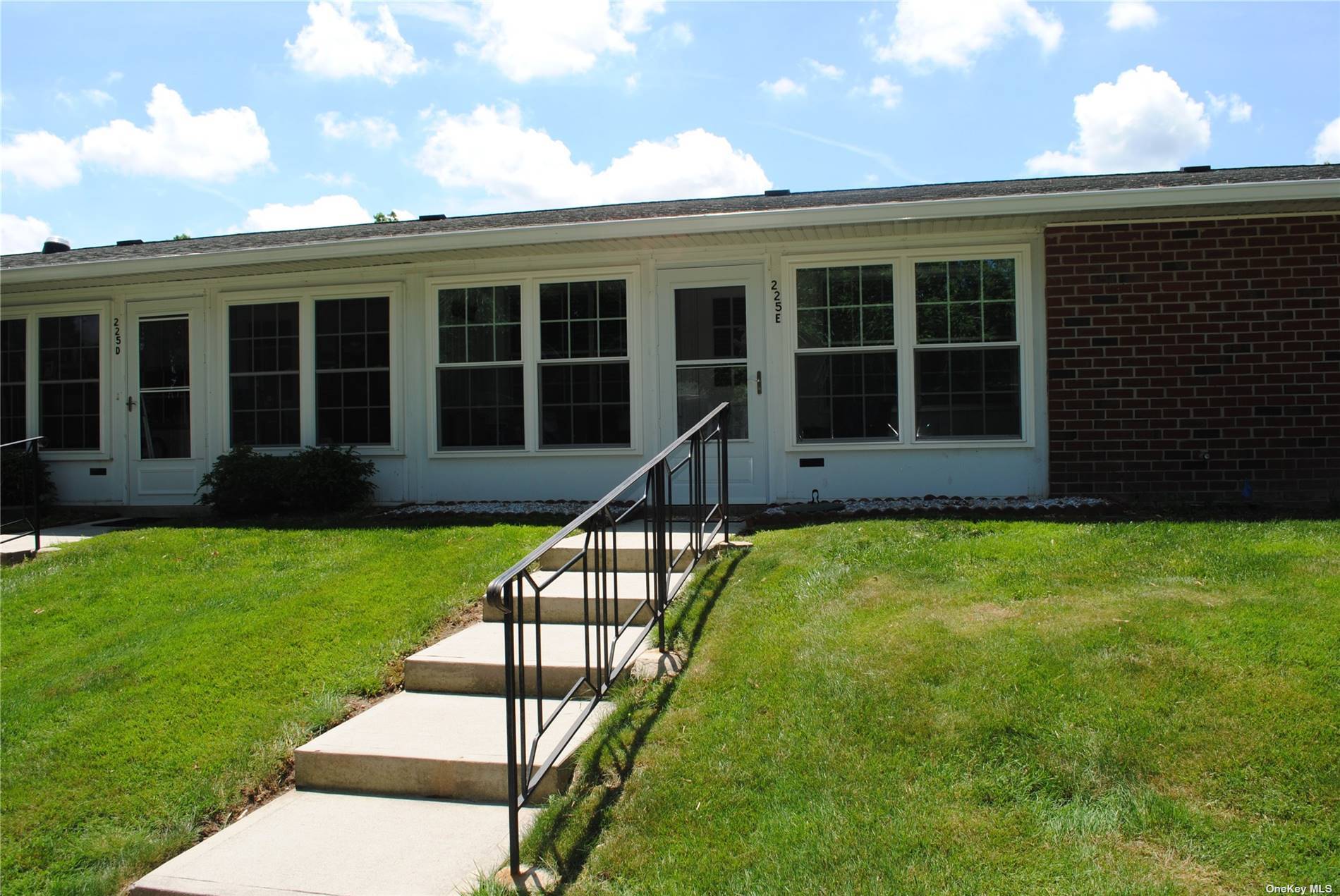 225 Blackpool Ct, Ridge, NY 11961 - Condo for Rent in Ridge, NY ...