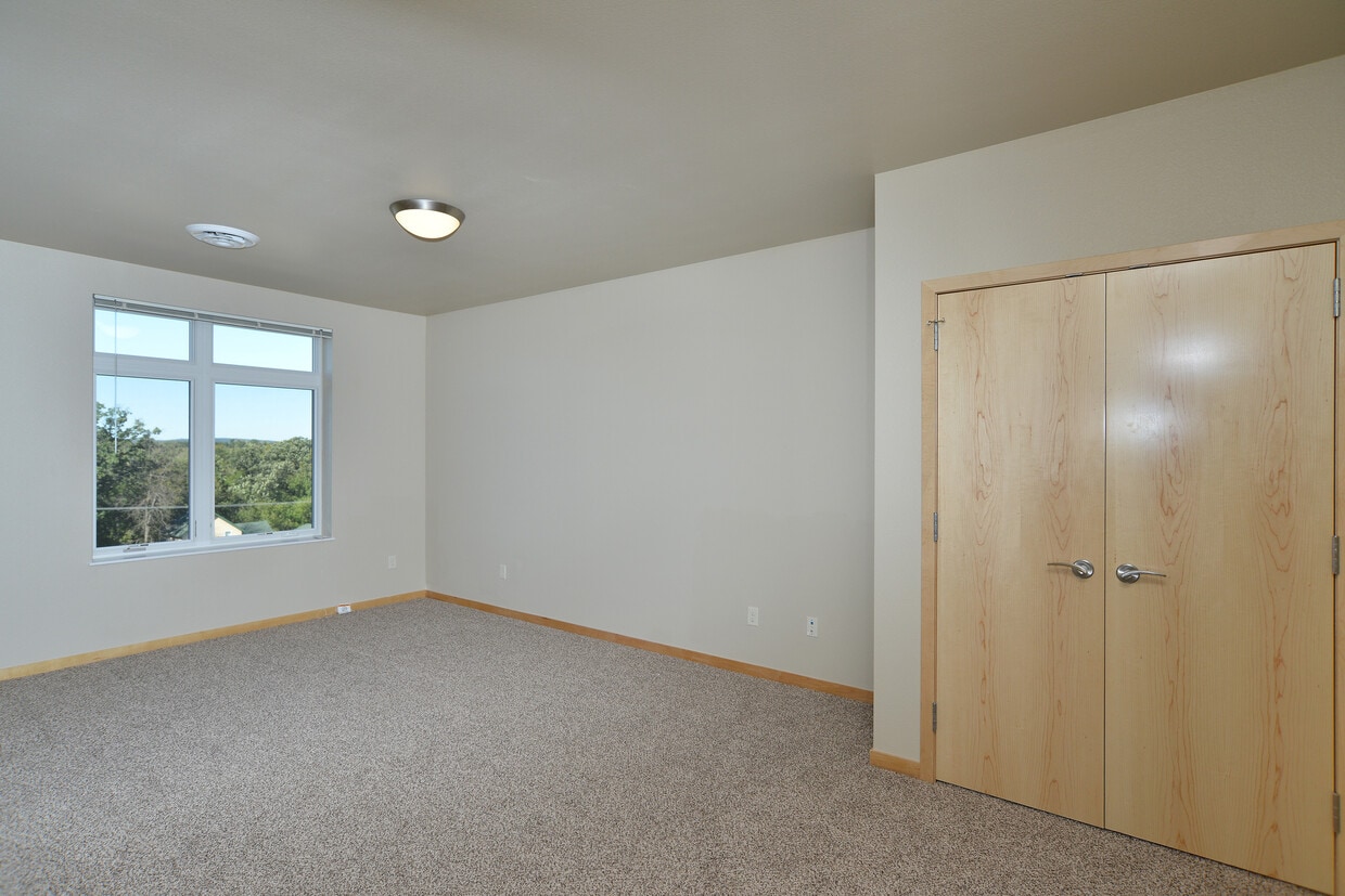 503 Broadway - 503 Broadway St S Menomonie, WI 54751 | Apartments.com