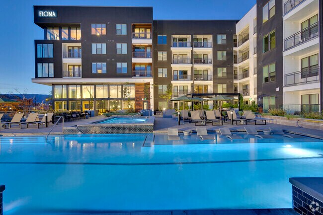 Downtown Colorado Springs Apartments for Rent with a Living Room ...