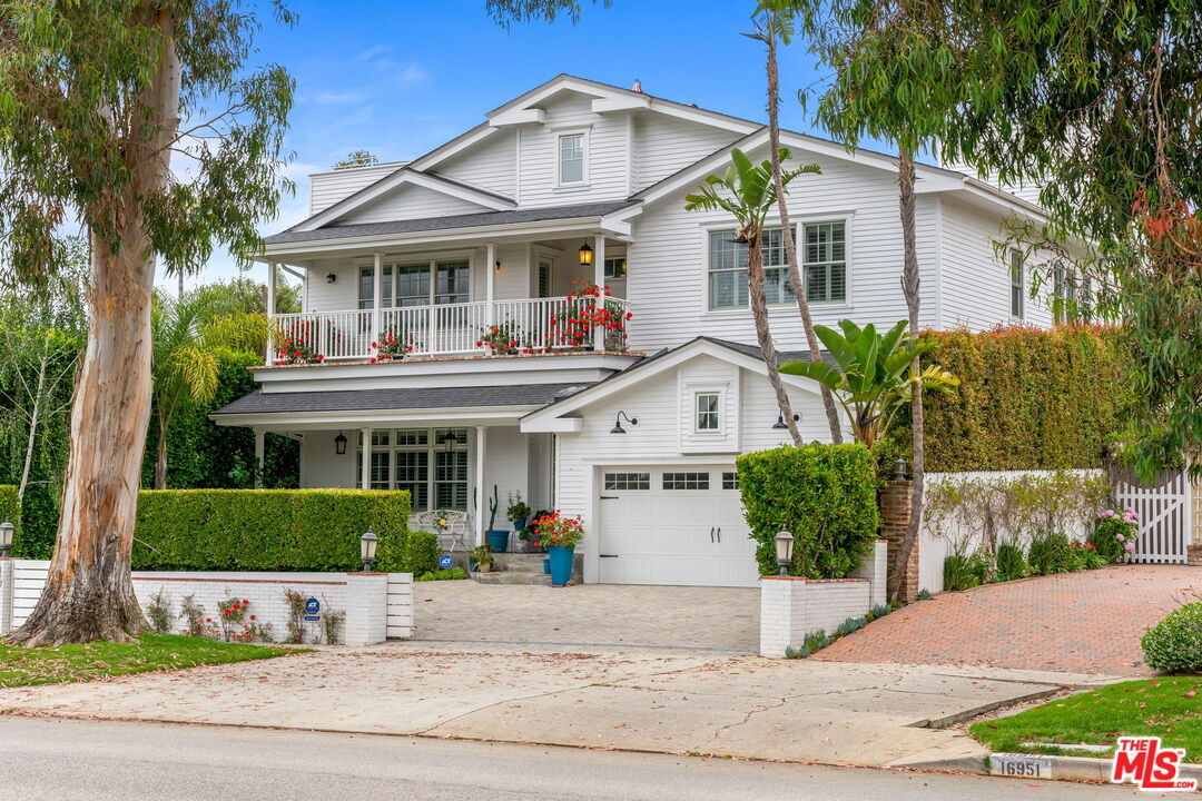 16957 Sunset Blvd, Los Angeles, CA 90272 - House Rental in Los Angeles ...