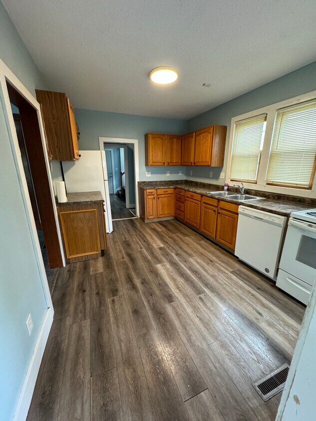 264-212 12th St NW, Cedar Rapids, IA 52405 - House Rental in Cedar Rapids, IA | Apartments.com