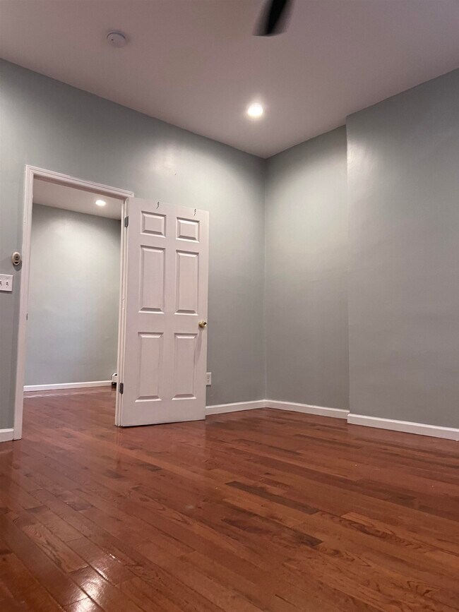 6 Cooper Pl Unit 1, Weehawken, NJ 07086 - Condo for Rent in Weehawken ...