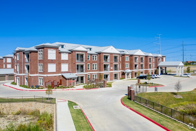 Edgestone at Legacy Apartments for Rent with Wheelchair Access - Frisco ...