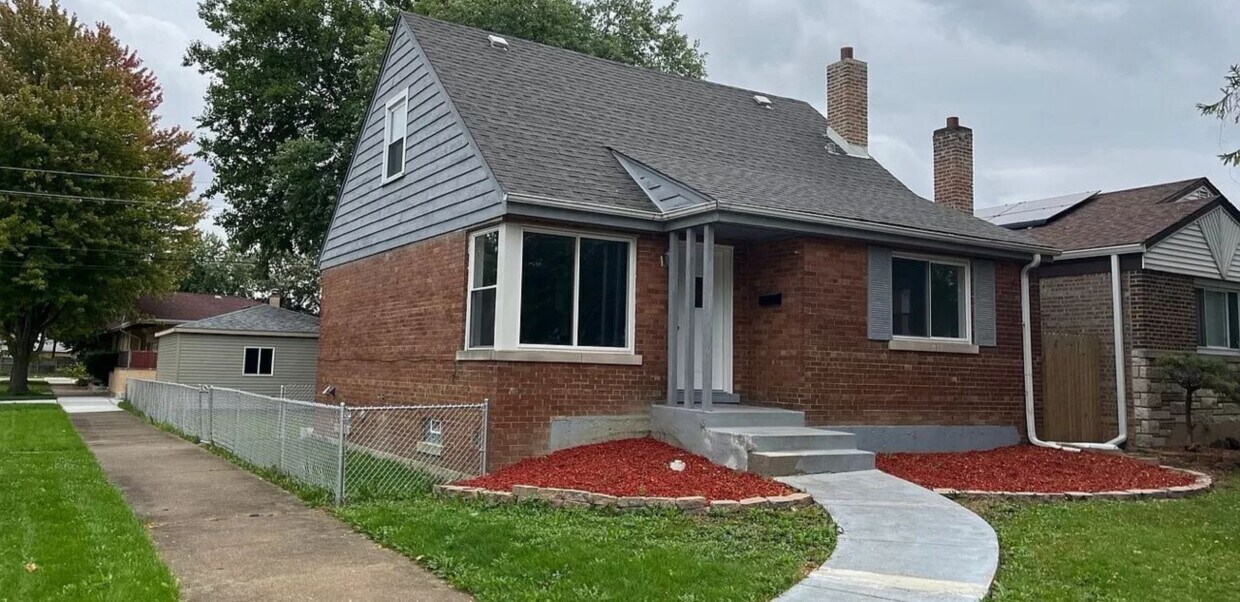 8059 S Escanaba Ave Chicago, IL 60617 - Alquileres en Chicago, IL ...