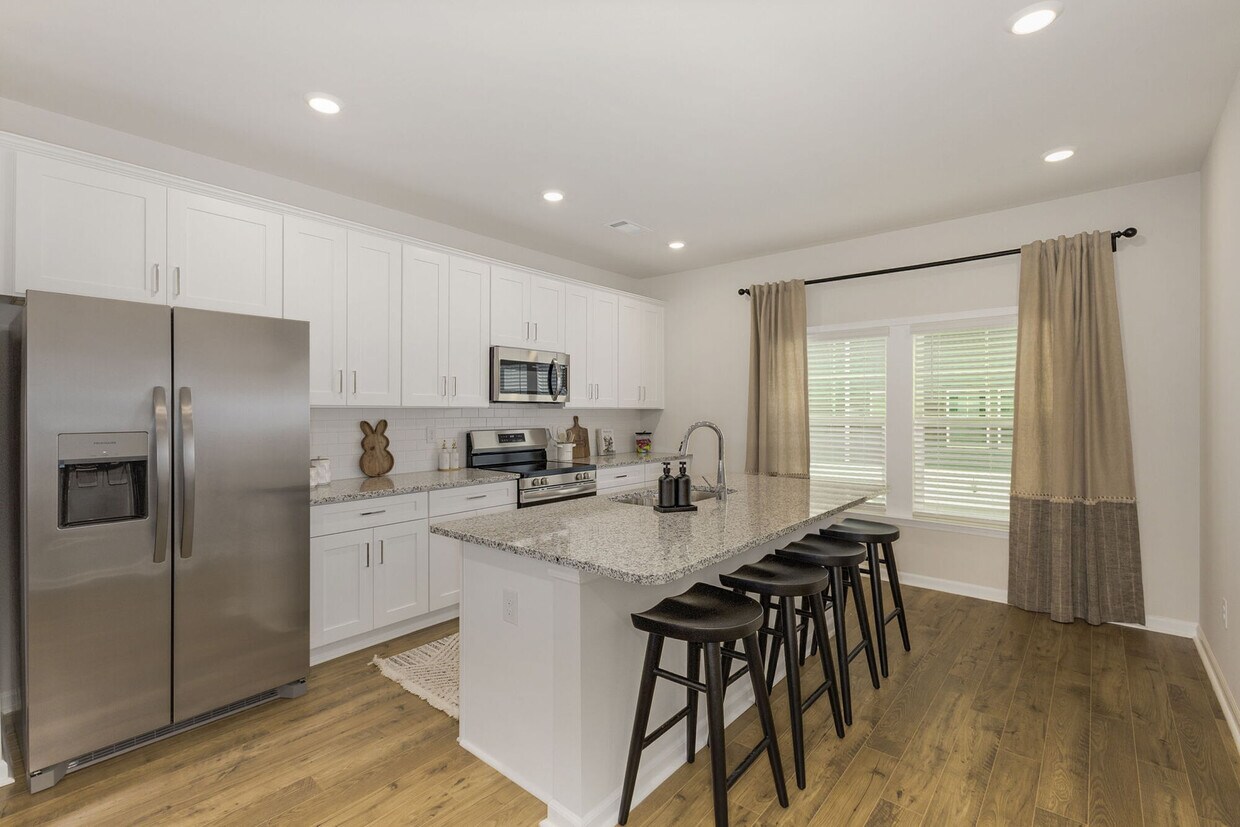 The Courts at Maverick Yards Townhomes for Rent - Mauldin, SC ...