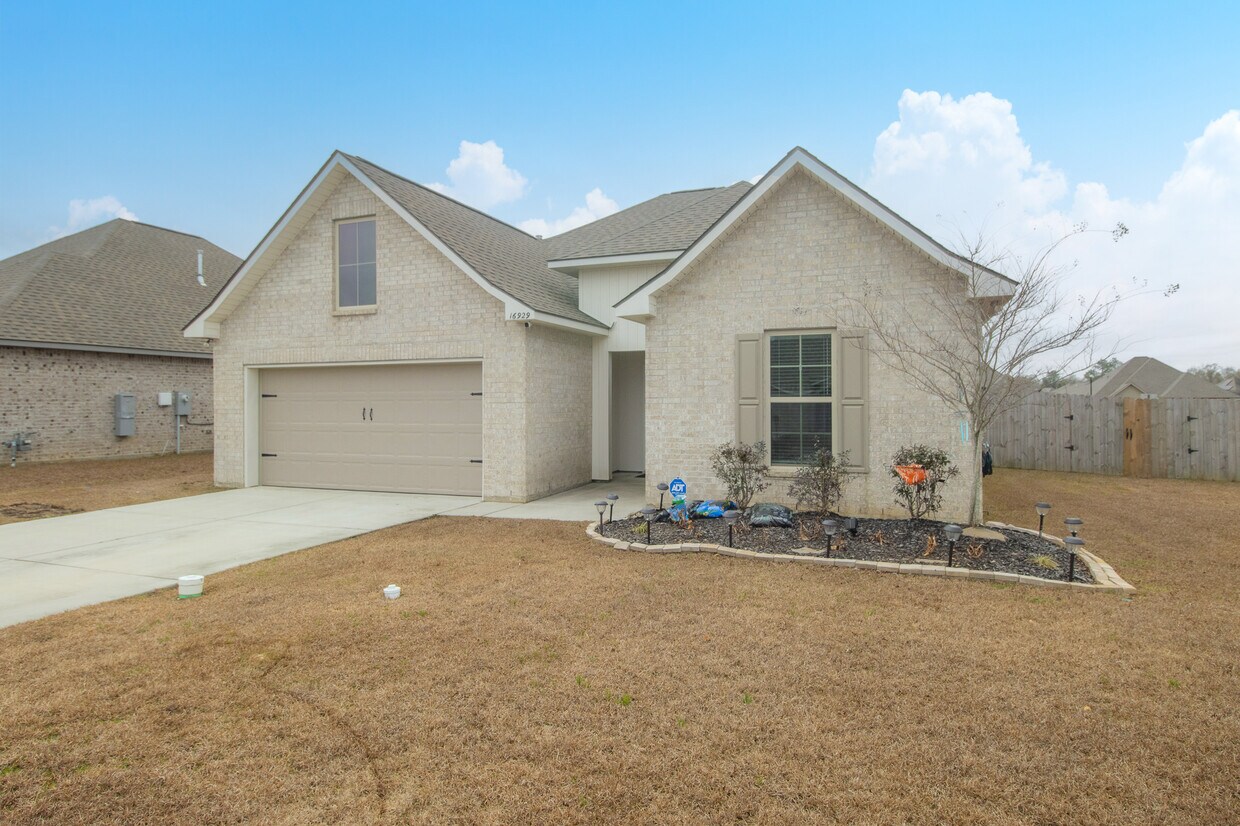 16929 Alcorn Ave, Gulfport, MS 39503 - House Rental in Gulfport, MS ...