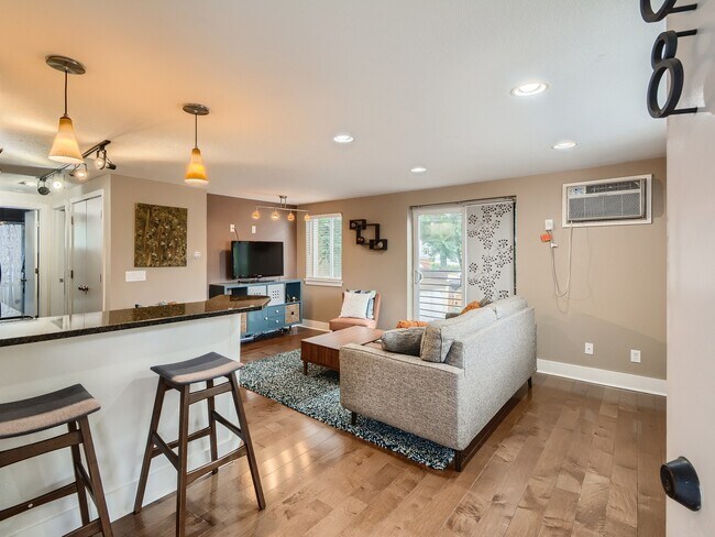 120 S Pennsylvania St Unit 208, Denver, CO 80209 - Condo for Rent in ...