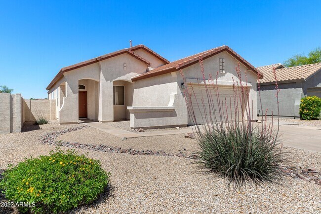 Rancho Corona Apartments for Rent with Parking - Gilbert, AZ - 1 ...