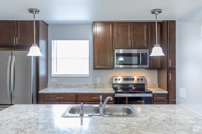 Apartments for Rent with a Balcony in New Point IN