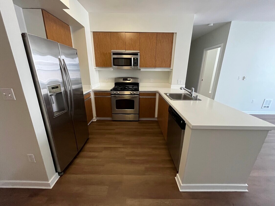 5900 3rd St Unit 2401, San Francisco, CA 94124 - Condo for Rent in San ...