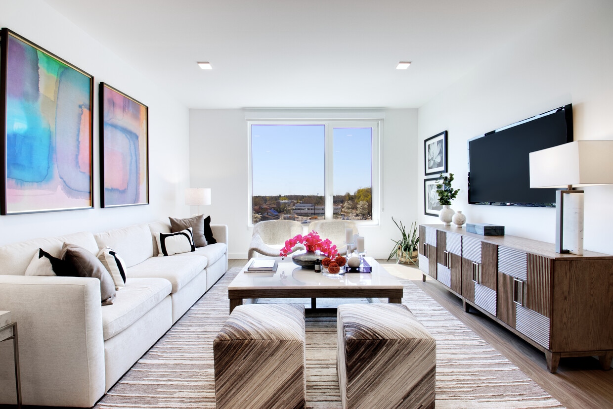 Bryant Plaza - 333 Warner Ave Roslyn Heights, NY 11577 | Apartments.com