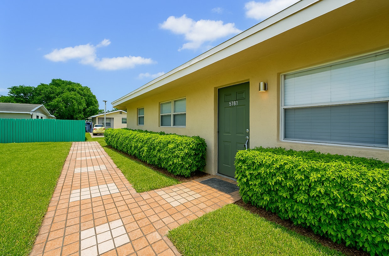 Waterford Villas - 551 Kathy Ct Margate, FL 33068 - 6954 Sw 5th St ...
