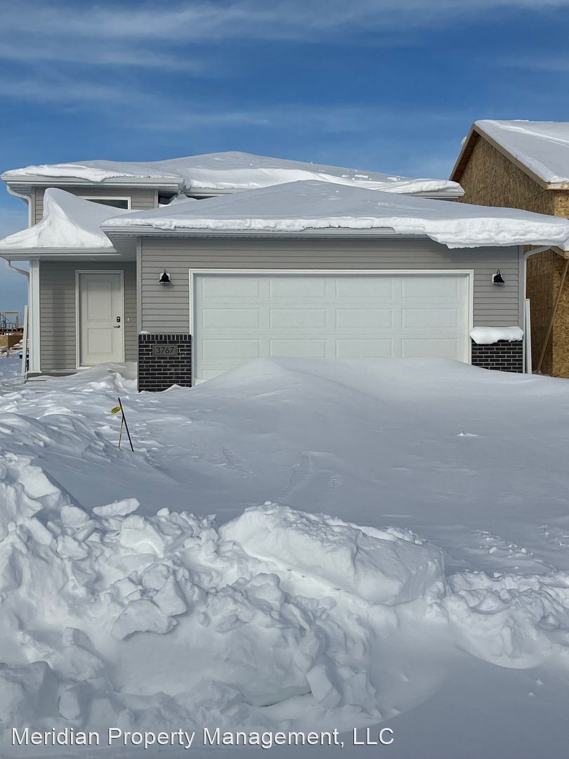 3767 Chinook Dr, Fargo, ND 58104 - House Rental in Fargo, ND ...