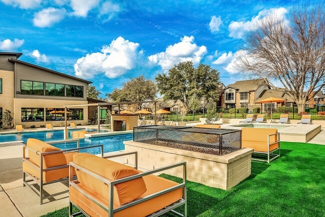 Keystone at Castle Hills - Apartments in Carrollton, TX | Apartments.com