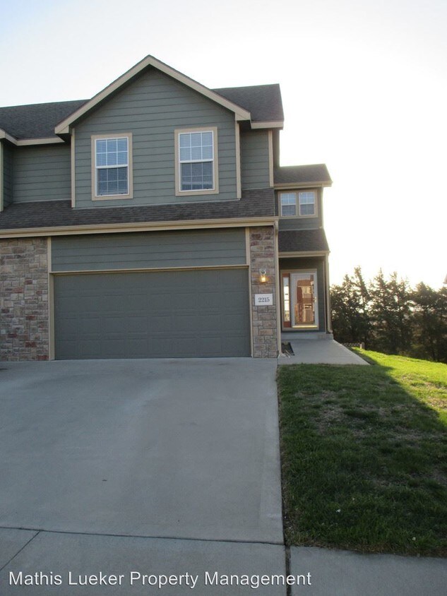 2215 Brooke Bend, Junction City, KS 66441 - House Rental in Junction ...