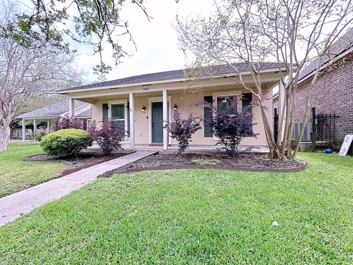 240 Meadow Bend Dr, Baton Rouge, LA 70820 - House Rental in Baton Rouge ...
