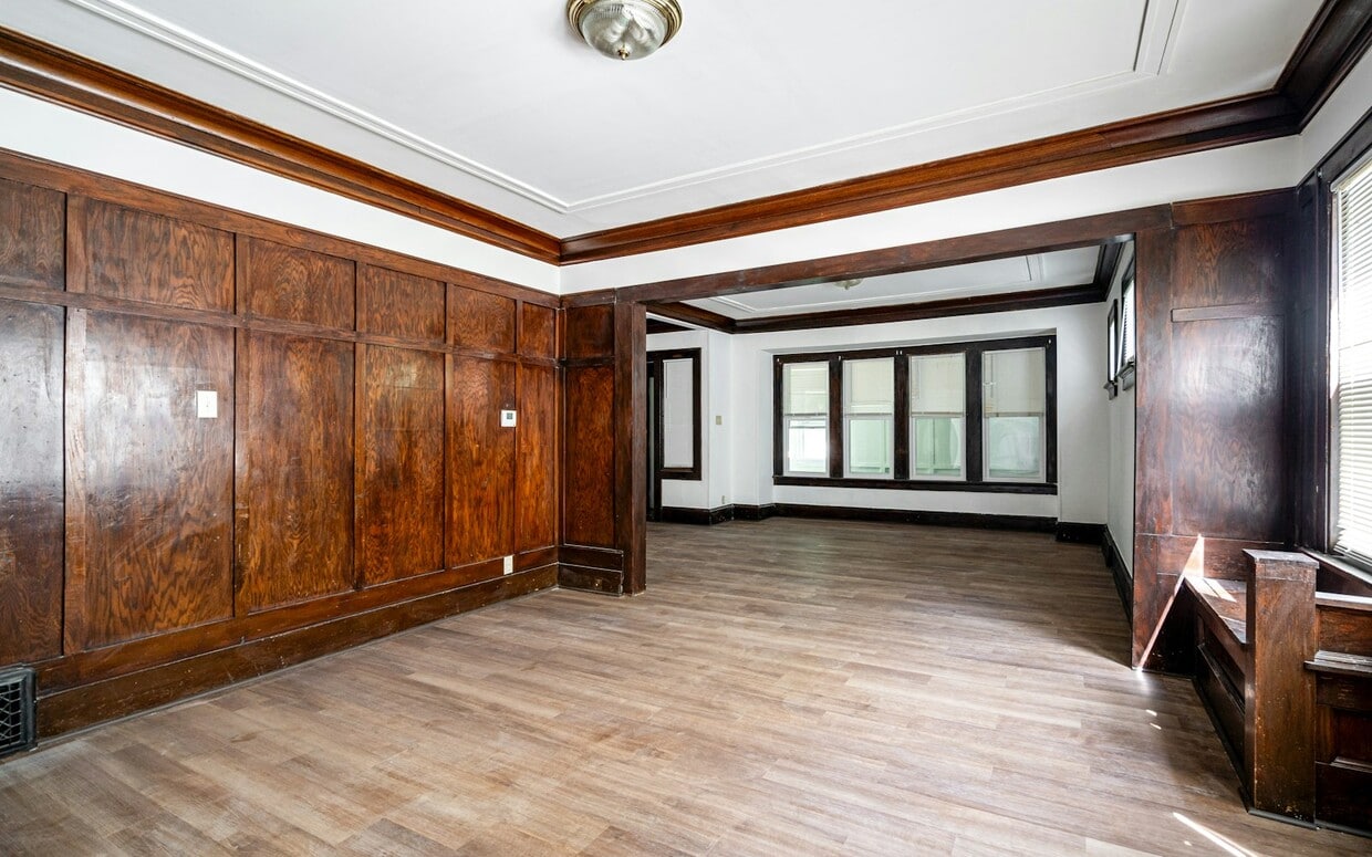 2809 N 40th St Unit Down, Milwaukee, WI 53210 - Room for Rent in ...