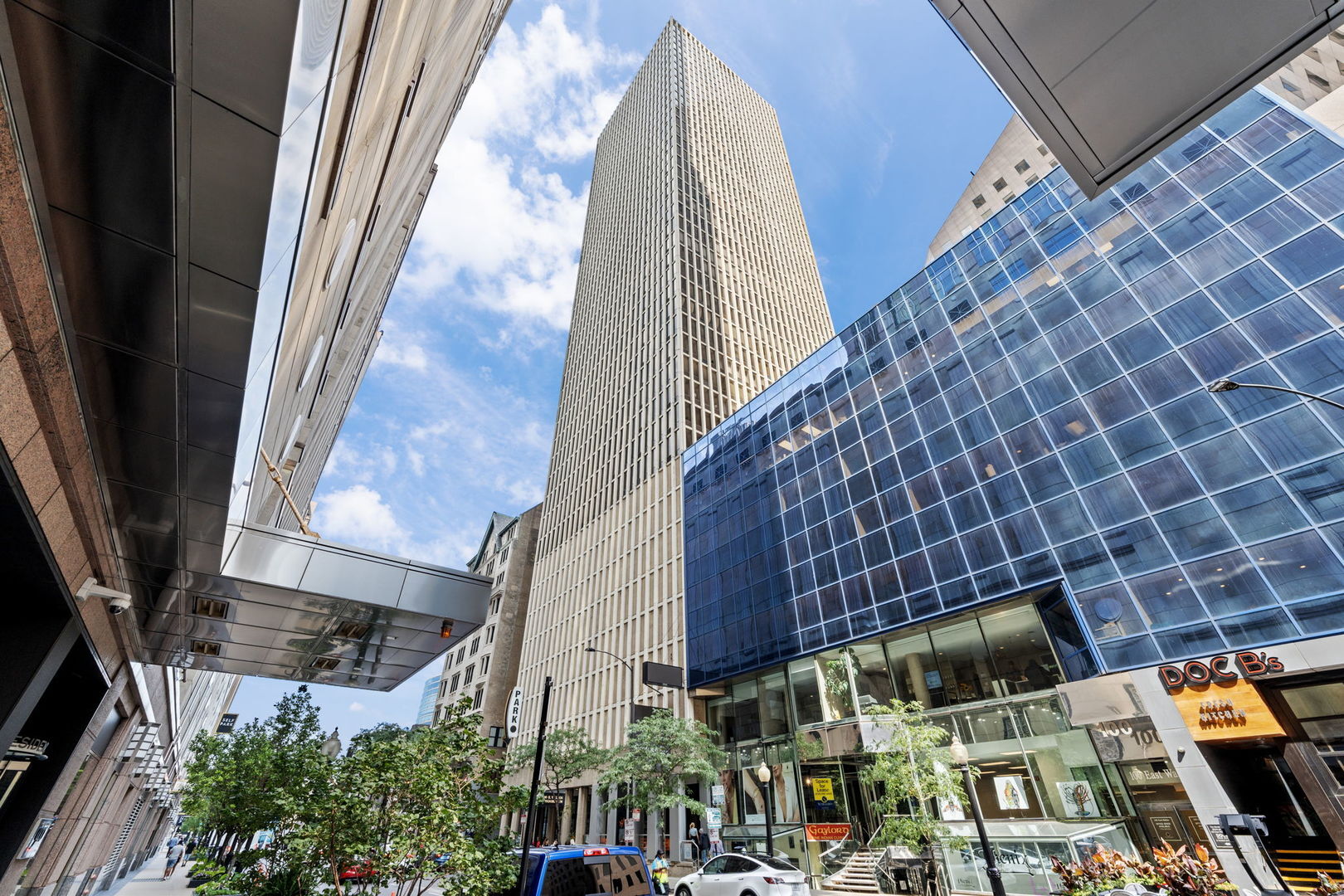 100 E Walton St Unit 18D, Chicago, IL 60611 - Condo for Rent in Chicago ...