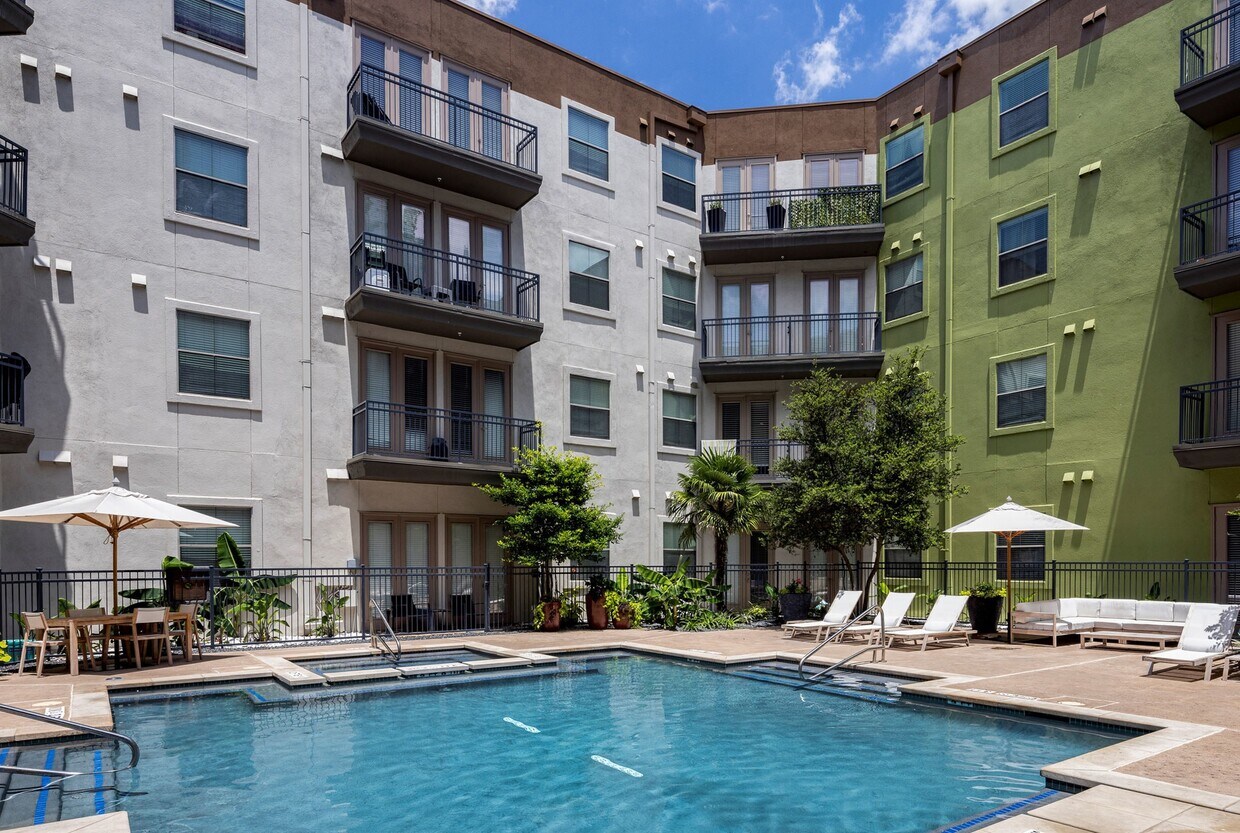 AMLI 300 - Apartments in Austin, TX | Apartments.com