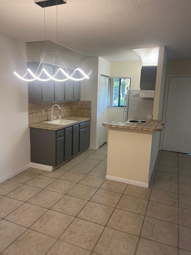 523 Trace Cir Unit 207, Deerfield Beach, FL 33441 - Condo for Rent in ...