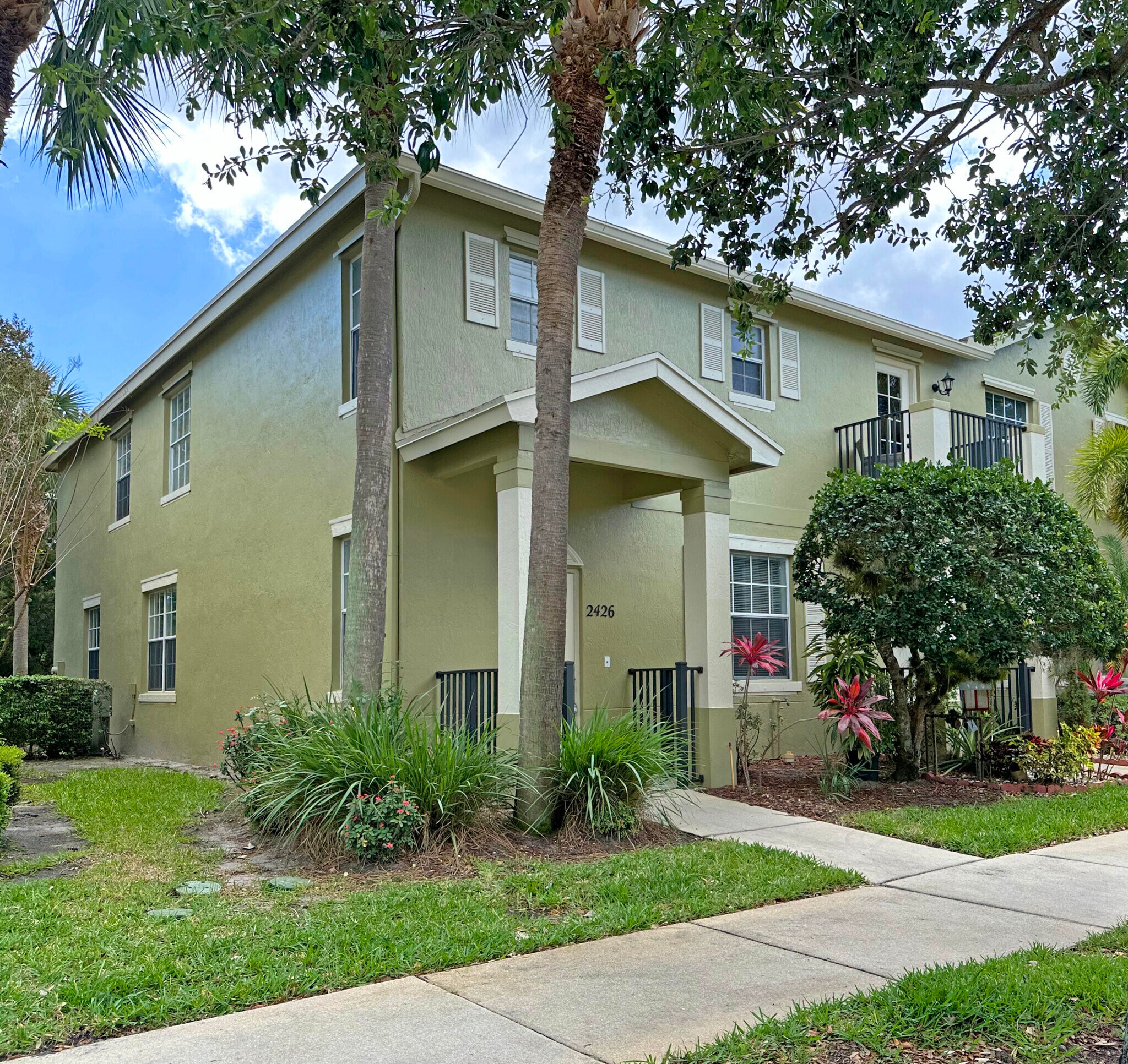 2426 SE Union Park Dr, Port Saint Lucie, FL 34952 - Townhome Rentals in ...