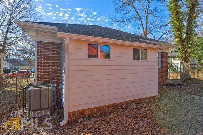 675 Gillette Ave SW, Atlanta, GA 30310 - House Rental in Atlanta, GA ...