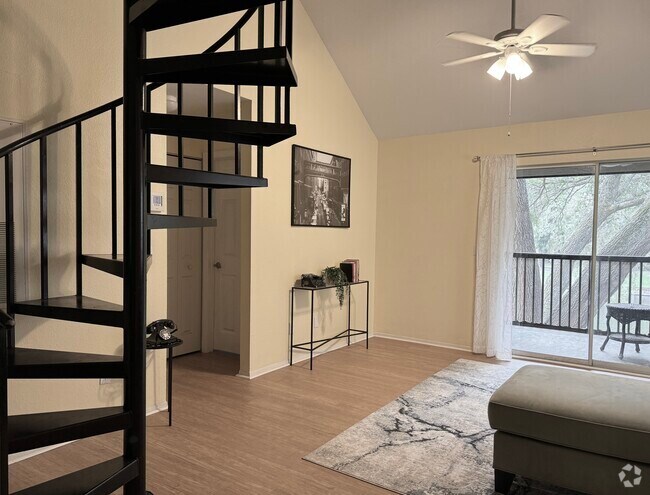 Summer House Apartments for Rent with High Ceilings - Ponte Vedra Beach ...