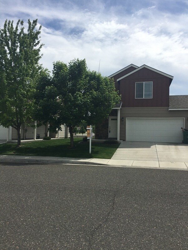7707 W 6Th Ave, Kennewick, WA 99336 - Townhome Rentals in Kennewick WA ...