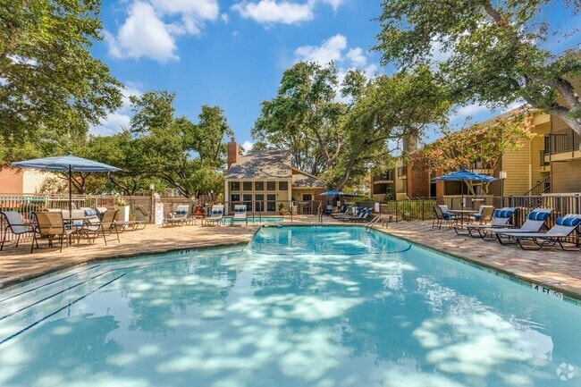 Crestview Apartments for Rent - Austin, TX - 486 Rentals | Apartments.com