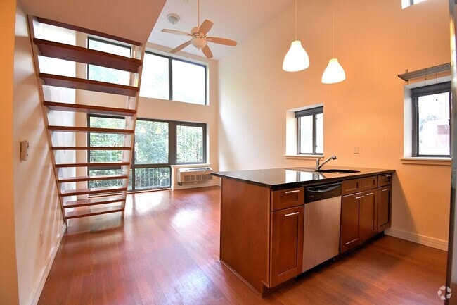 Van Courtlandt Park Loft Apartments for Rent - Bronx, NY - Updated ...