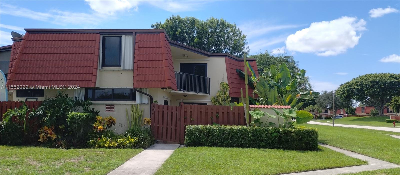 3875 Victoria Dr, West Palm Beach, FL 33406 - Townhome Rentals in West ...