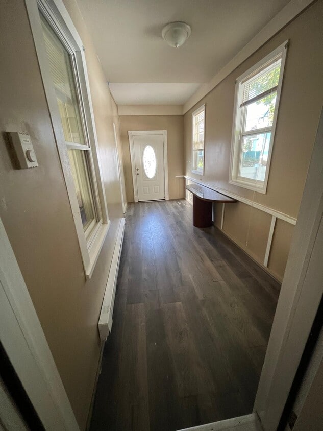 54 Rhodora St, Lowell, MA 01851 - House Rental in Lowell, MA ...