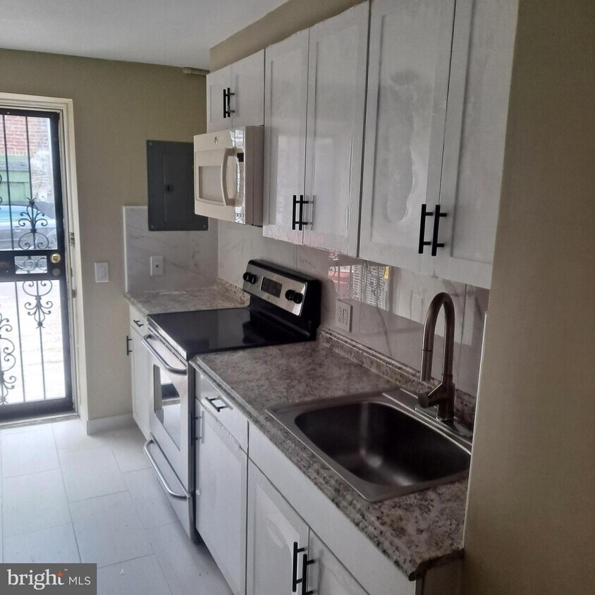 964 Anchor St, Philadelphia, PA 19124 - Townhome Rentals in ...