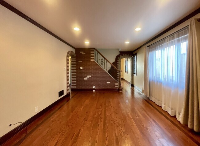 5125 S Lamon Ave, Chicago, IL 60638 - House Rental in Chicago, IL ...