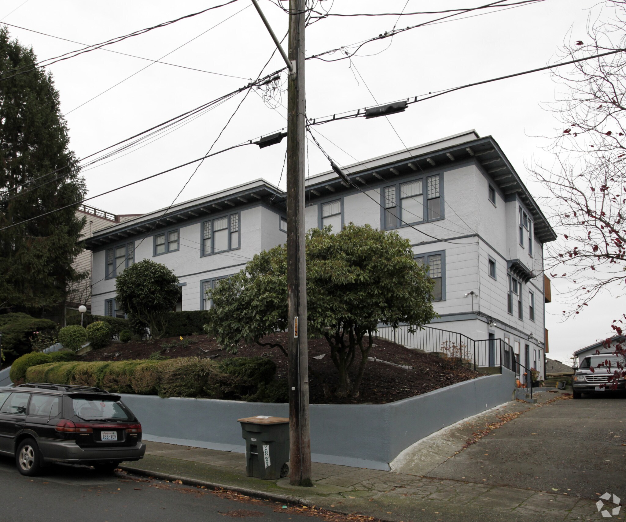 Terrace View Apartments - 1821-1825 11th Ave W Seattle, WA 98119 ...