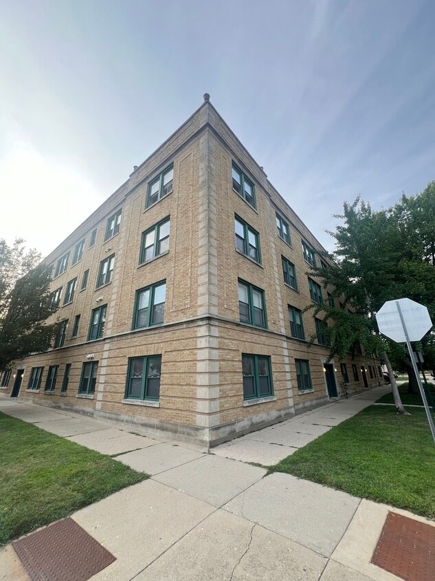 9100 Lamon Ave Unit 3N, Skokie, IL 60077 - Condo for Rent in Skokie, IL ...