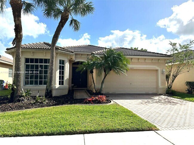 Laguna Isles Apartments for Rent with Hardwood Floors - Fort Lauderdale ...