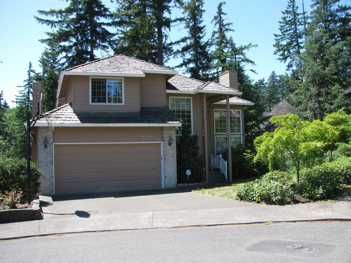 4245 SW Comus St, Portland, OR 97219 - House Rental in Portland, OR ...