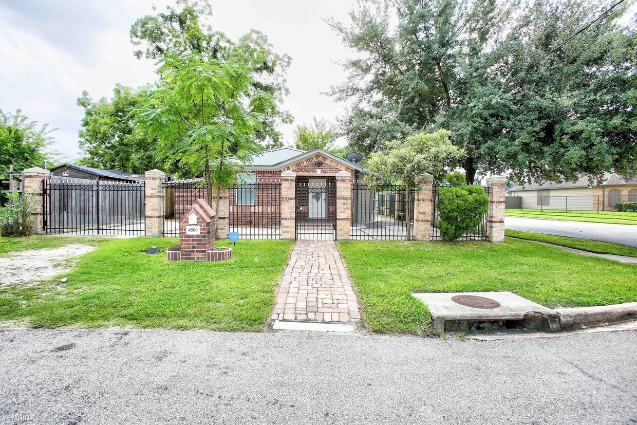 4500 Sumpter St, Houston, TX 77020 - House Rental in Houston, TX ...