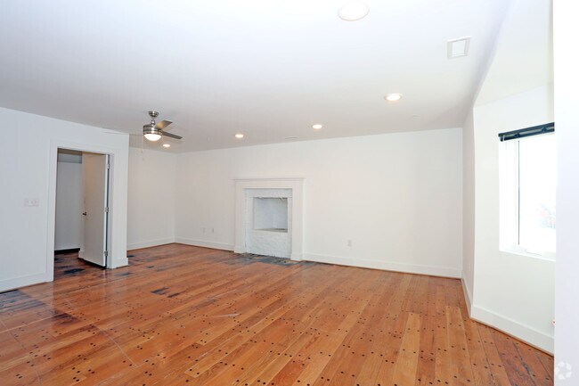 First Colony Flats Apartments - Norfolk, VA | Apartments.com