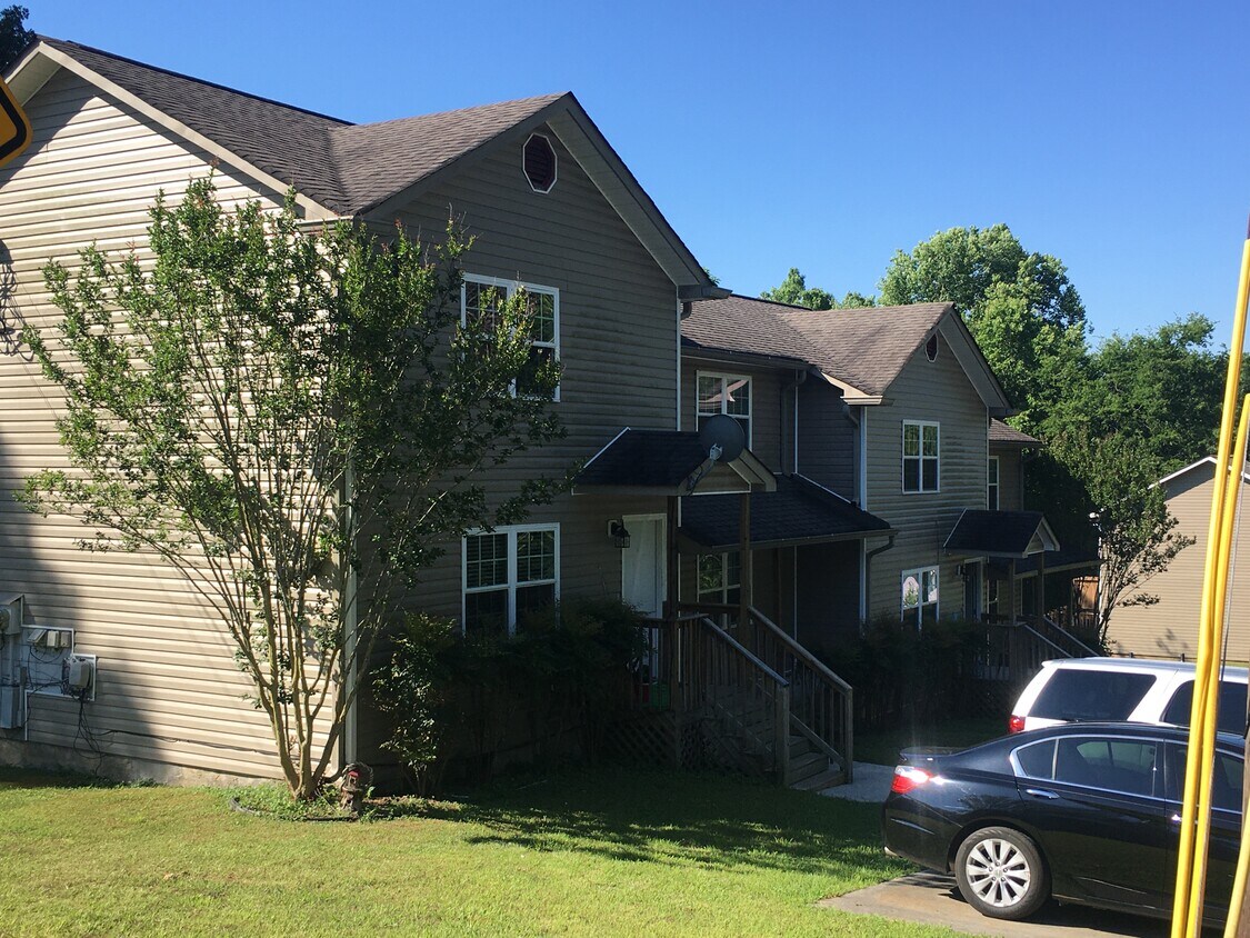 4038 College Ter, College Dale, TN 37363 - Townhome Rentals in College ...