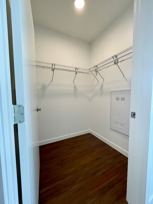 Spur Apartments - Apartments in Seattle, WA | Apartments.com