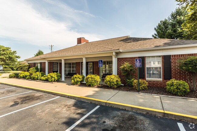 Cumberland Manor Apartments Apartments - Clarksville, TN | Apartments.com