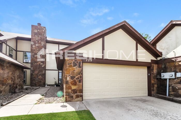729 Rimrock Rd, Edmond, OK 73034 | Apartments.com