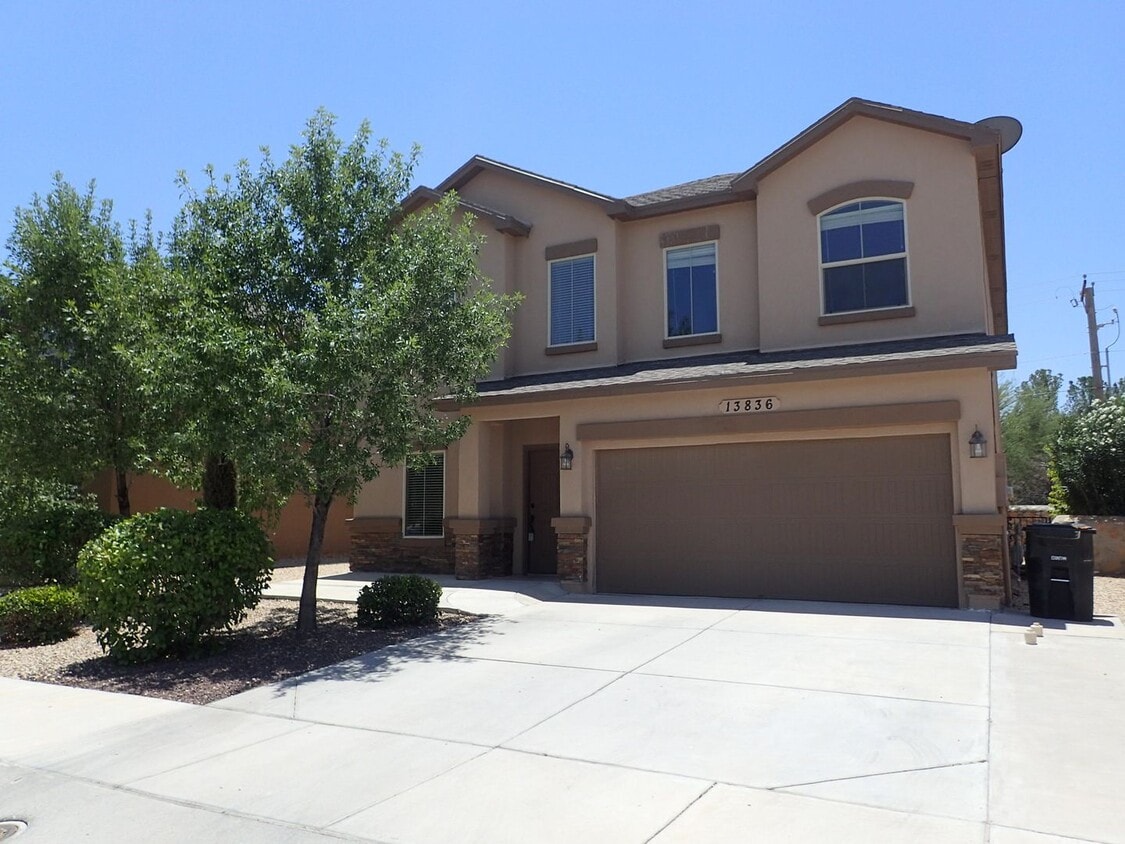 13836 Hollywood Dr, Horizon City, TX 79928 - House Rental in Horizon ...