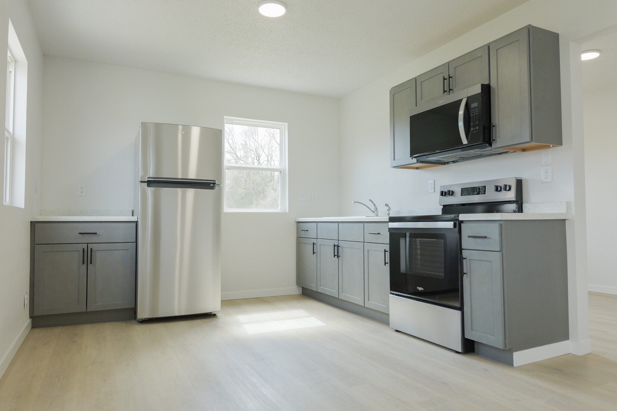 Green Gable Cottages - 10994 115th Ave Burlington, IA 52601 ...