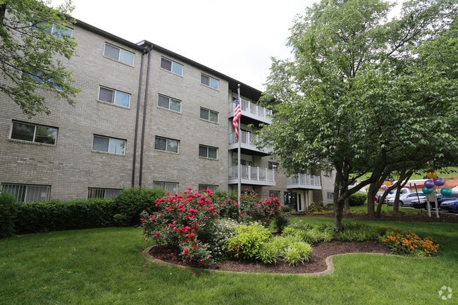 Glassmanor Apartments for Rent with Utilities Included - Oxon Hill, MD ...
