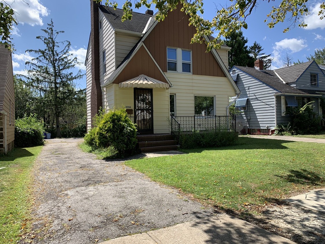 15704 Cloverside Ave, Cleveland, OH 44128 - House Rental in Cleveland ...