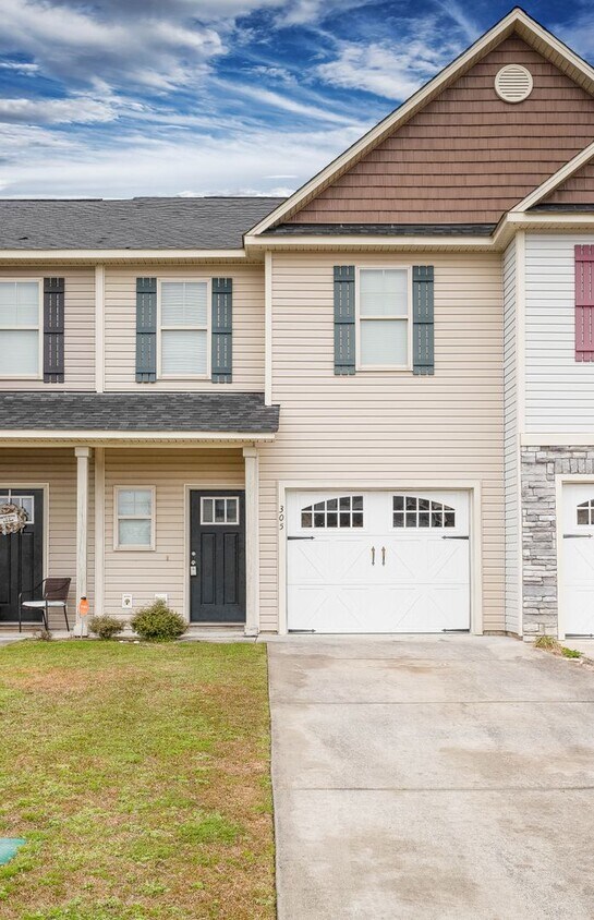 305 Winstead Lp, Richlands, NC 28574 - Townhome Rentals in Richlands NC ...